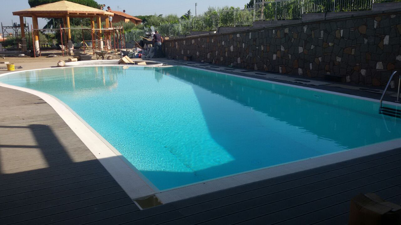 Swimming Pool - HTG Specialist (South West London & Fulham)